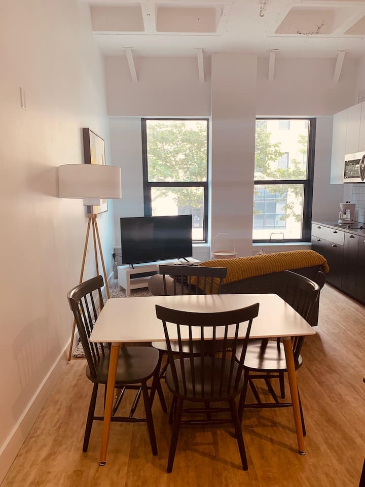 Studio In Luxury Amenity Building - Syracuse, NY