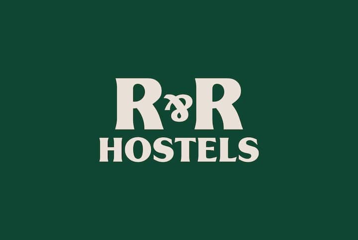 Clev R&r Hostel Bed 6 Mixed Gender/ Shared Room - Cleveland, OH