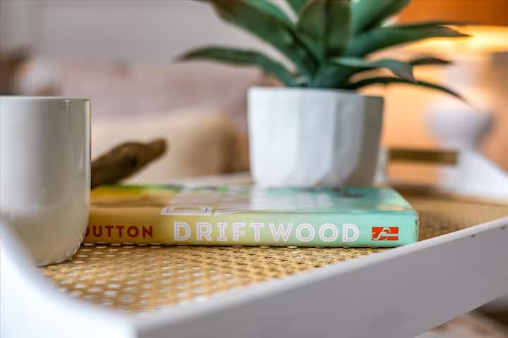 Hidden Driftwood Allows Well-behaved Pets With Fee - Delaware