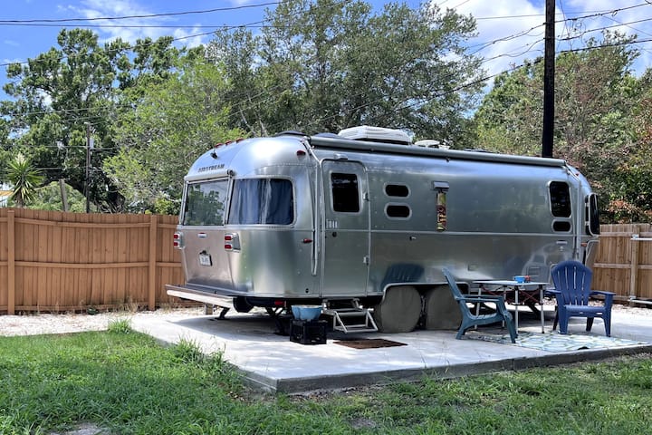 Airstream Retreat In St. Pete - St. Petersburg, FL