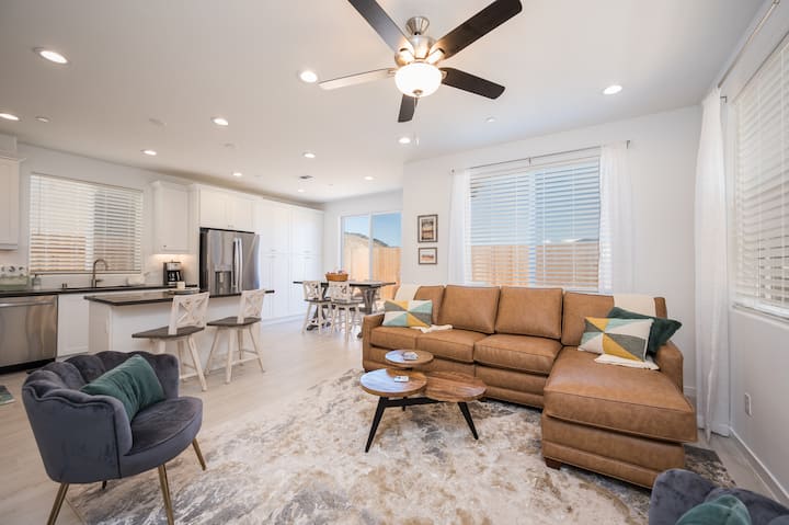 Ez & Central Slo County Home (30+ Days) - San Luis Obispo, CA