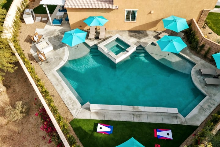 Leisure & Laughter: Pool, Game Room & Golf Getaway - Indio