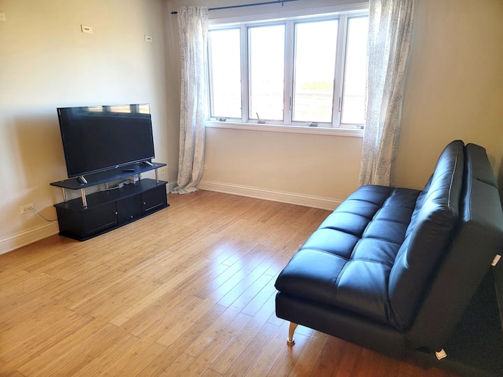Cozy & Free Parking 2br Apt In Chicago Chinatown! - Chicago, IL