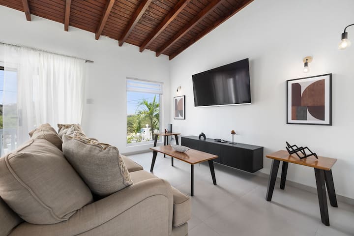 2br Countryside Home W/ Sea Views & Private Pool - Aruba