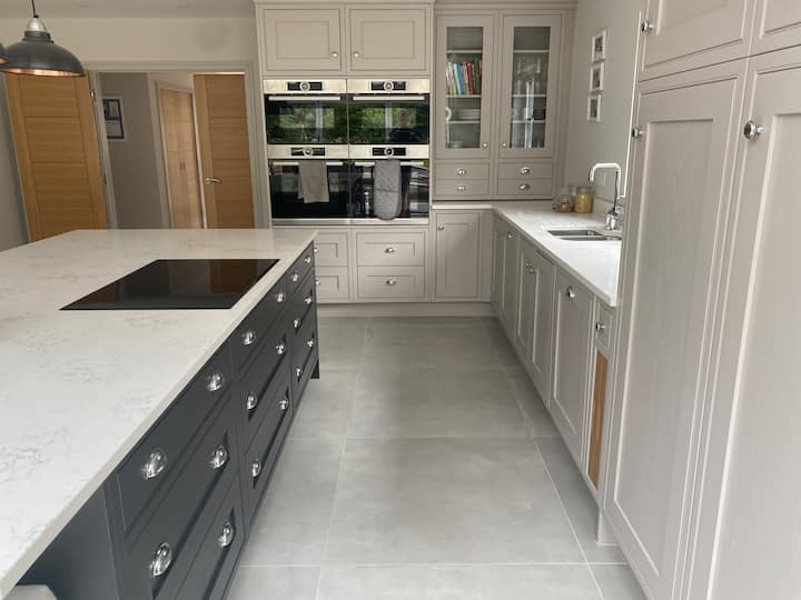 Double Room In Beautiful House In Farnham - Farnham