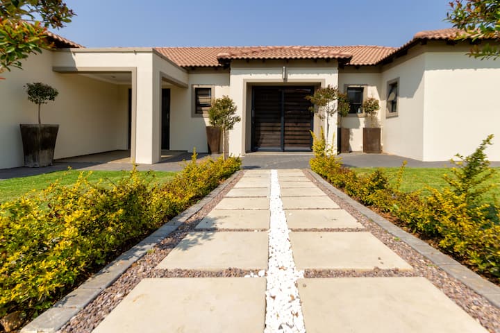 #Alimamaspaces: Sipho's Bv House - Centurion