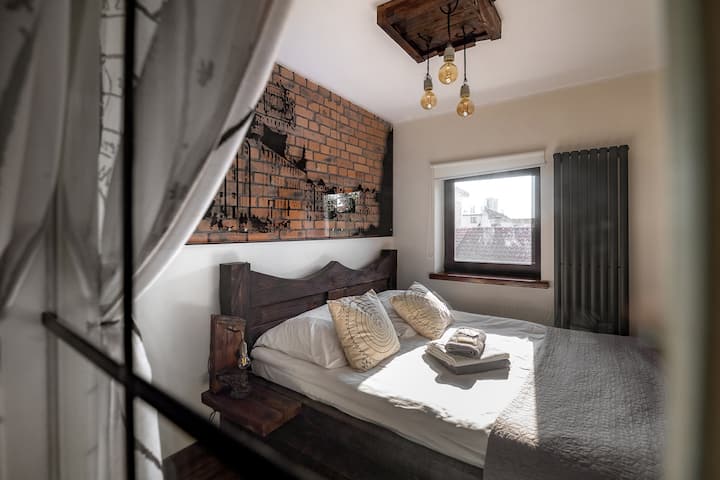 Gotyk Na Dotyk (Z Dybami) - Toruń