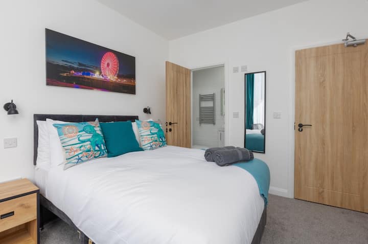 The Western Room 9 - Sleeps 2 - Lytham St Annes
