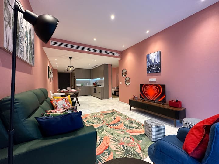 Pink Airbnb #Eaton Klcc W/ Kl Rooftop Pool, #Mrt - Kuala Lumpur