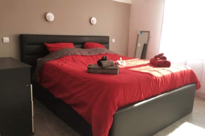 Chambre Avec Baignoire Jacuzzi - Aubagne