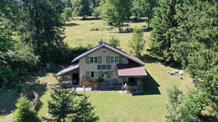 Das Châlet In "Les Près D'orvin" Mit Alpensicht - Switzerland