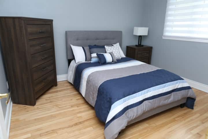 Location Court Terme
Beaux 51/2 - Montreal