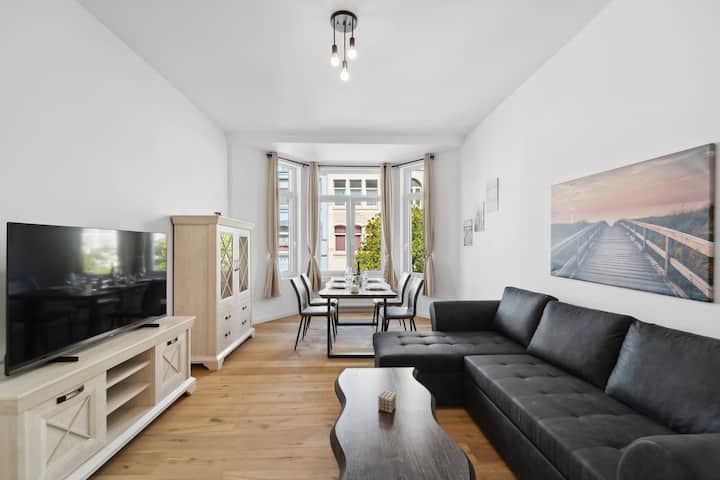 Up To 6 People Close To The Center - Wilhelmshaven