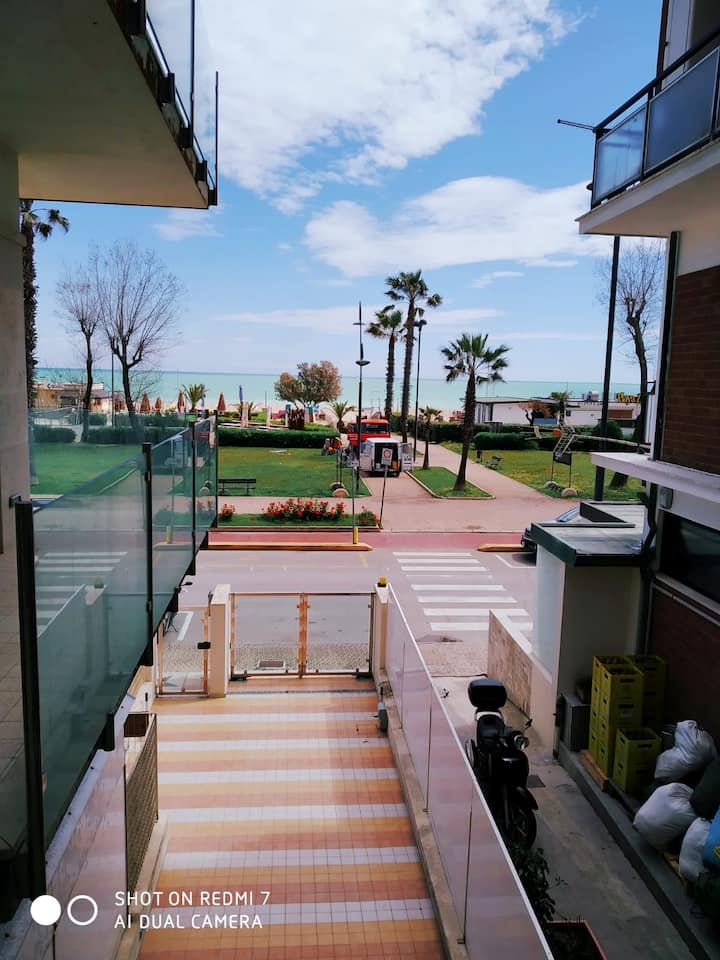 Appartamento Fronte Mare - Porto San Giorgio