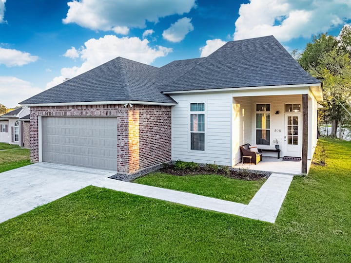 Brand New Centrally Located In Lafayette - Lafayette, LA