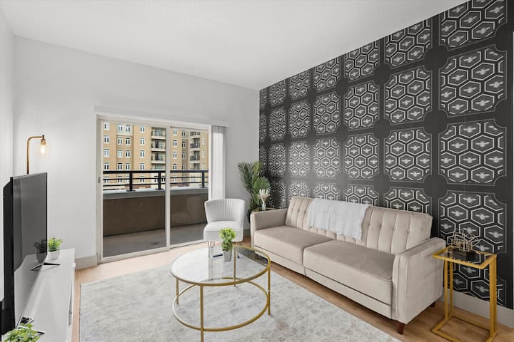Spacious Apt In Uptown W/balcony - Charlotte, NC