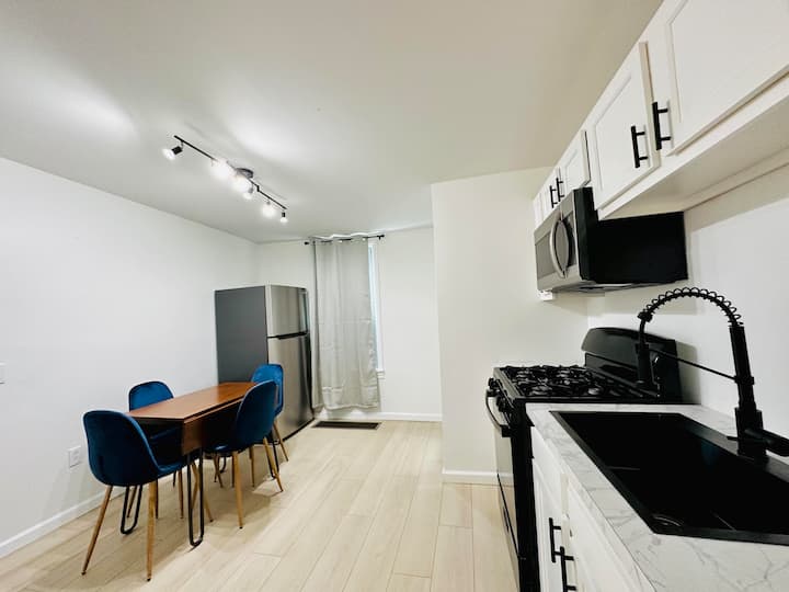Brand-new|southwedge Room|in-unit Laundry - Rochester, NY
