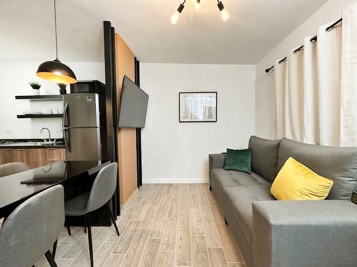 Apt At Desert Living #6 - 2br - El Paso, TX