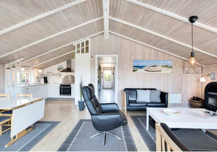 Veludstyret Sommerhus Tæt Ved Strand - Denmark