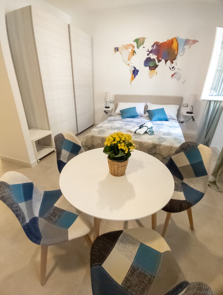 Liv It - Guest House / Studio Deluxe City Center - Bari