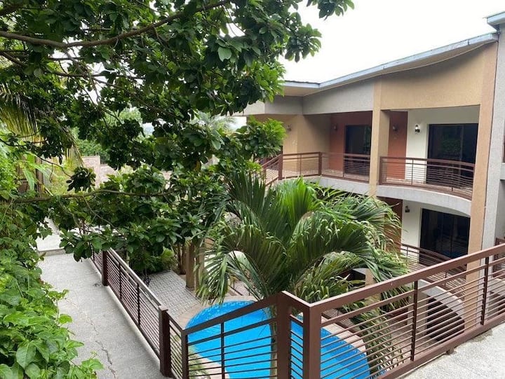 Spacious Luxe Haven - Kinshasa