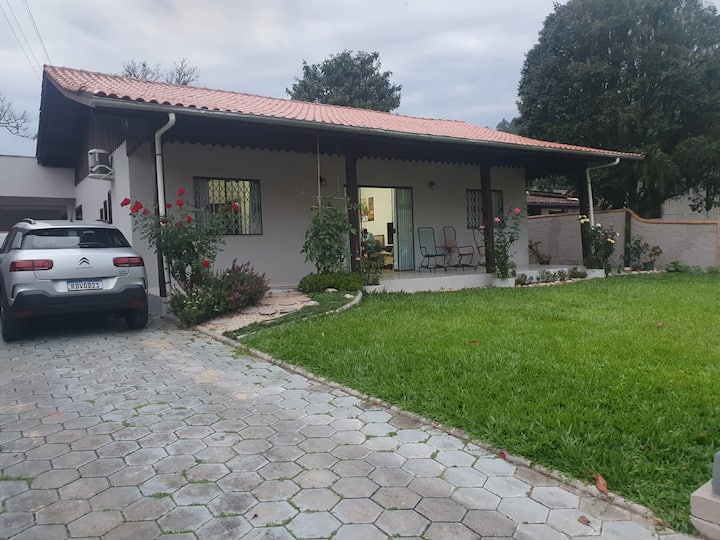Casa Da Oma: (Vó) Dora - Blumenau
