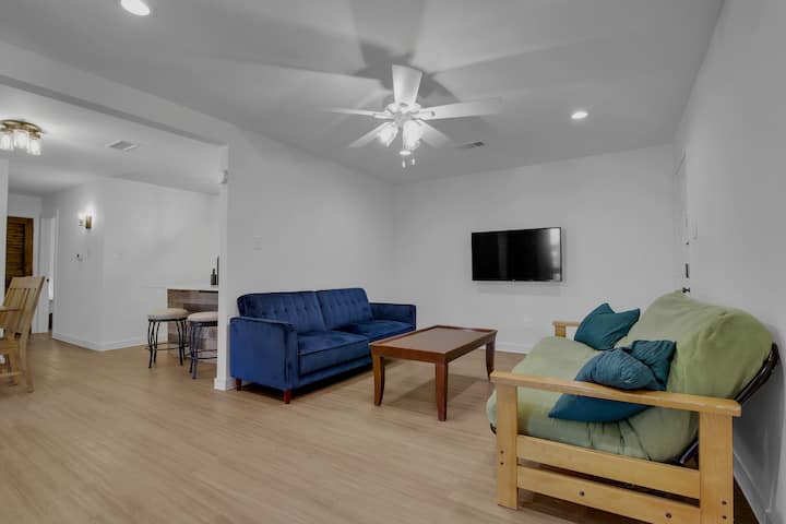 Condo Near Downtown Austin! - Southpark Meadows - Austin