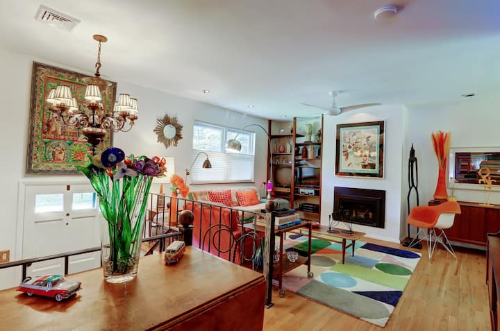 Marko Grove Mid-century Modern Raised Ranch House - Woodstock, NY