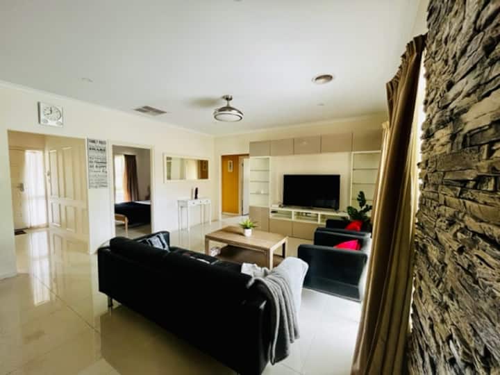 Park Facing Cozy Comfy Home - Tea Tree Gully