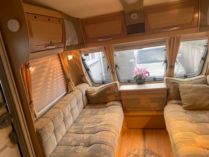 Cosy Caravan By The Beach - Healing Retreat - 