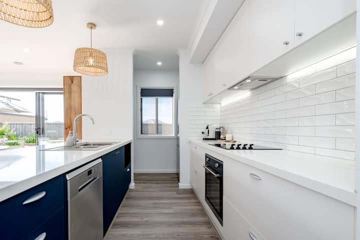 Retreat To The Coast - Sleeps 6 - Queenscliff