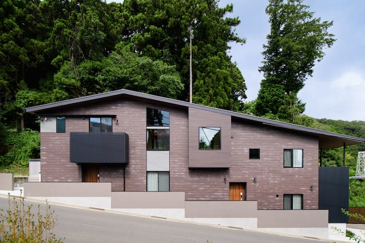 彫刻の森美術館徒歩5分丨最大7名様丨バルコニー丨マウンテンビュー丨north - Hakone