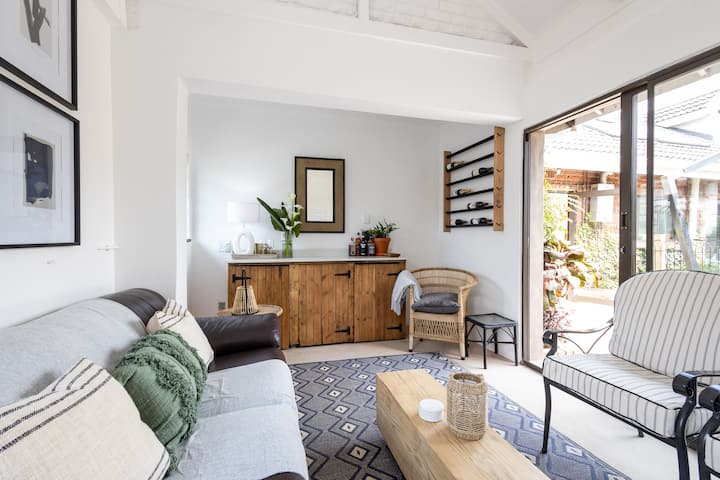 6 Sleeper Loft Apartment | Aircon - Pietermaritzburg