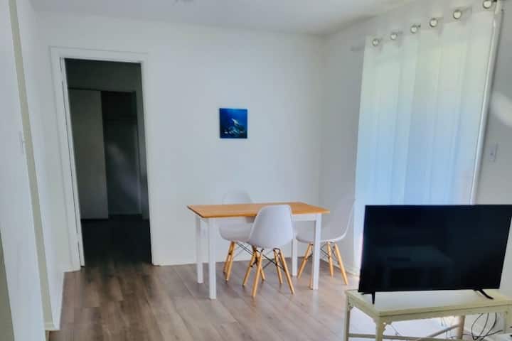 2 Bedrooms - Ocean Breeze Boutique - Huntsville, AL