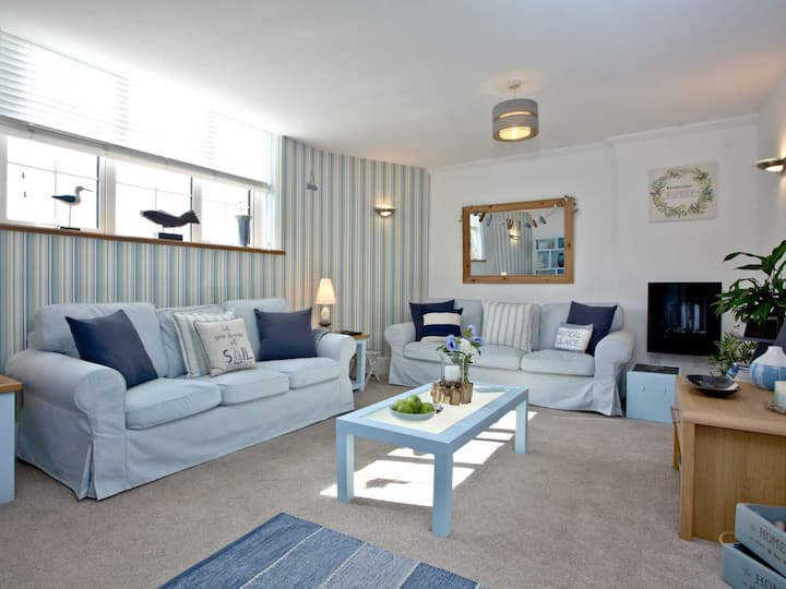 Spacious Home 5 Minutes Walk To The Barbican. - Devon