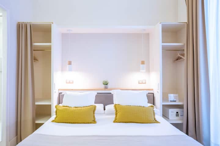 Freshness And Comfort In The Center Of Barcelona - Barcelona