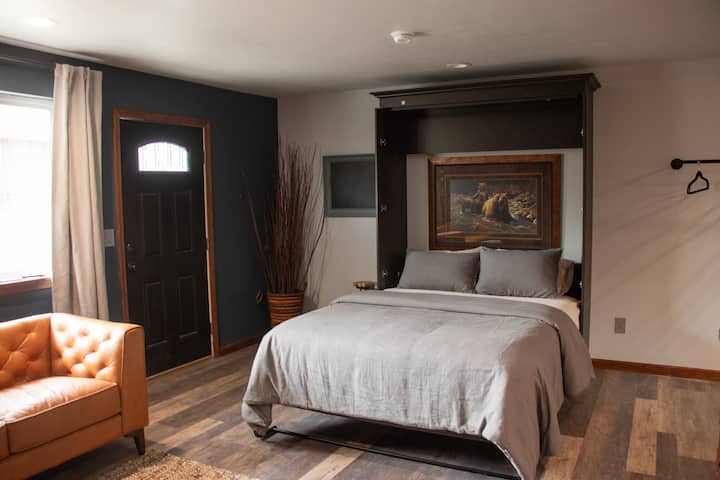 Alder Suite - Enumclaw, WA