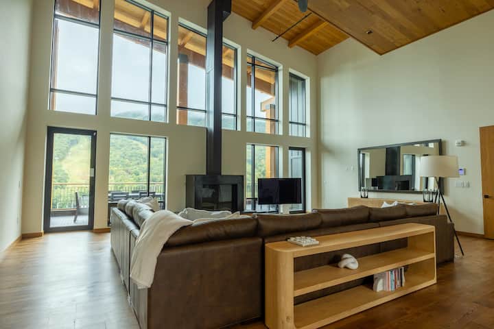 Expansive 5br Penthouse~ski-in/out One Spruce Peak - Stowe, VT