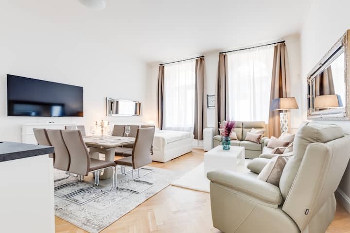 Wenceslas Square Royal Residence Apartments - Prague