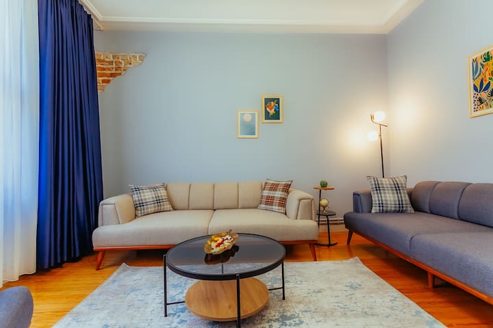 2bedroom Stylish New Apartment 2ac And With Jakuzi - Istanbul