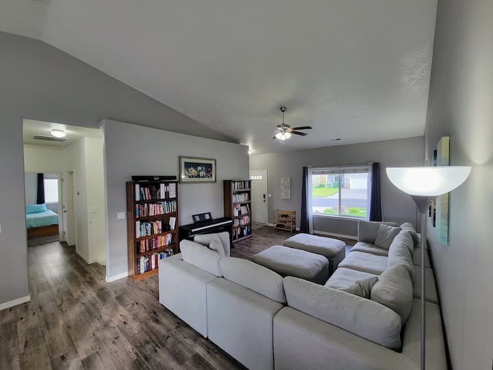 Large Home Wheelchair Accessible - Pullman, WA