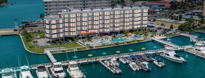 I-2 Bedroom Suite W/ Ocean View - Treasure Island, FL