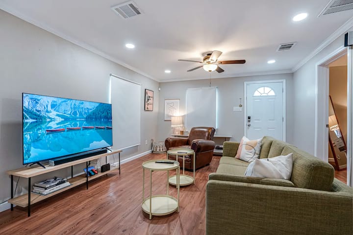 Alamodome 1.5 Mi, Riverwalk 2 Mi, Pearl Brew 2 Mi - 샌안토니오