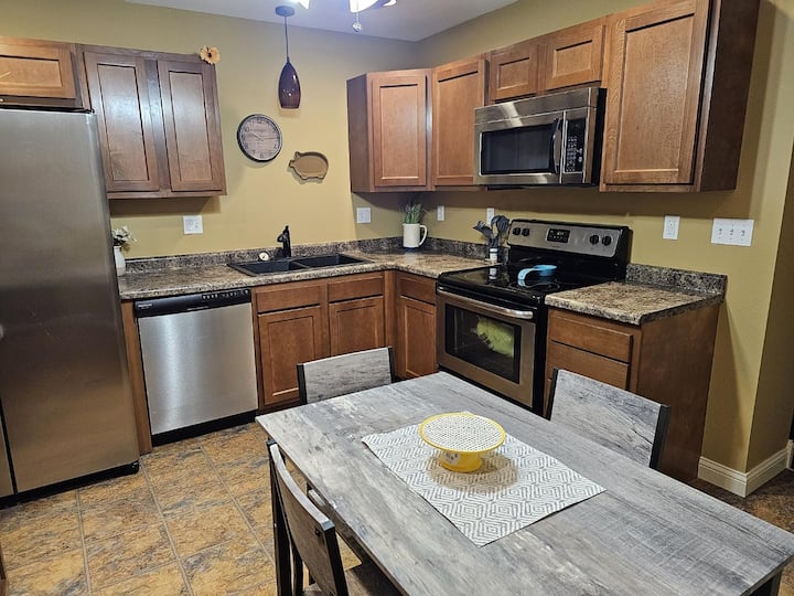 Super Cute 3 Br Central Location - Columbia, MO