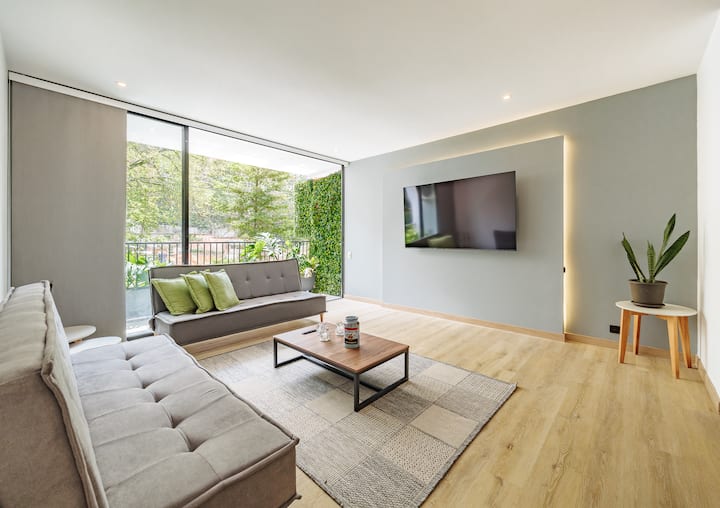 |Ep| Comfy Provenza Apt W/balcony, Ac, Good Spot - Medellín