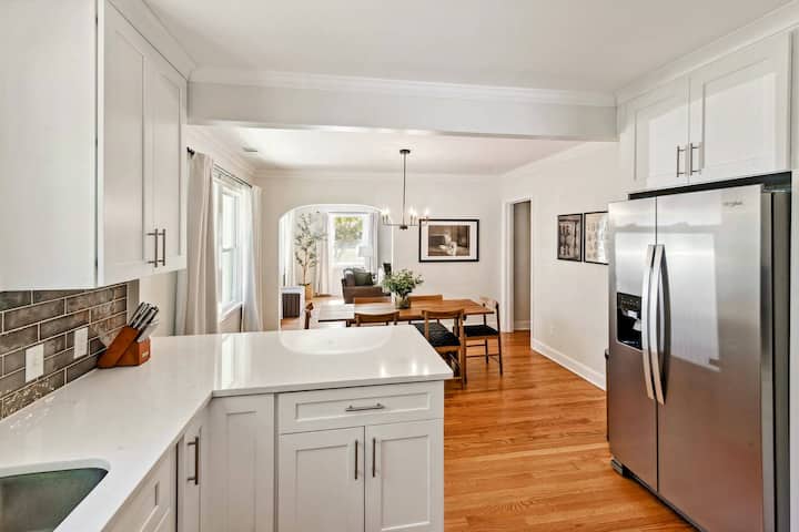 Midtown Haven: Charming 4br 3ba - Memphis, TN