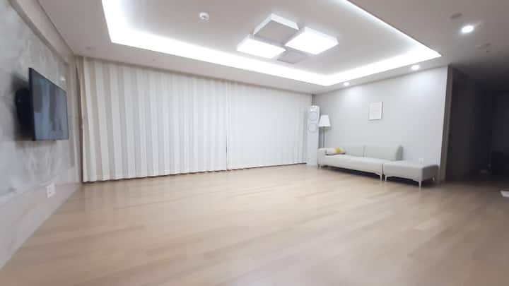 홍북읍 신축 34평, 내포신도시, 덕산온천, 예산시장, 충남도청, 아파트전체 단독사용 - Incheon
