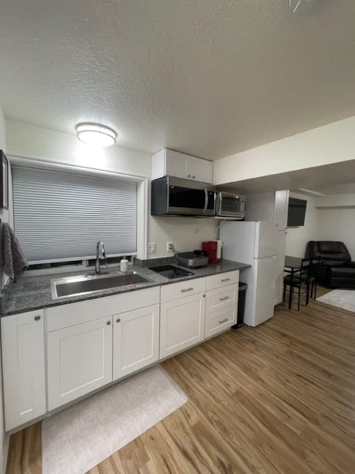 Cozy Private Studio W/bath, Laundry And Kitchen! - Highland, UT