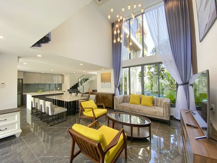 Stunning Villa Danang - 5 Bedrooms - Private Pool - 다낭