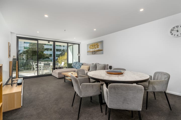 Modern 2br In Highgate Executive Apartment - Canberra